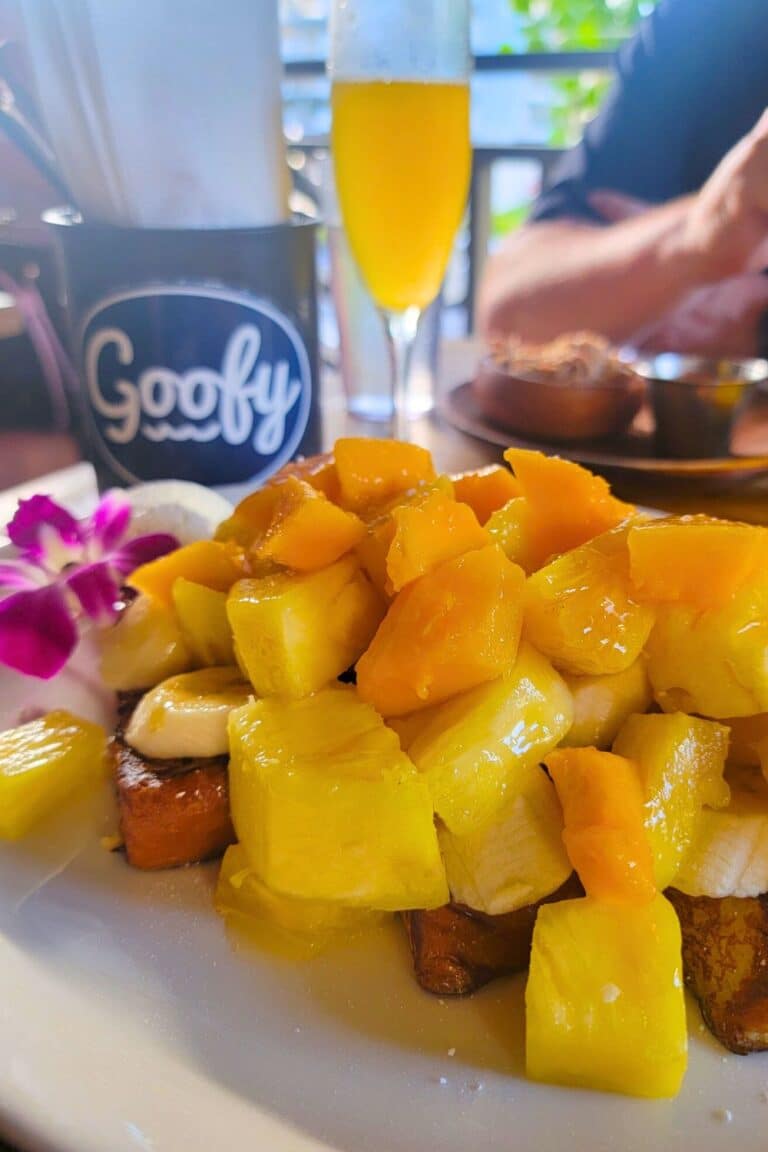 7 Best Breakfast Spots in Waikiki (according to a local!)