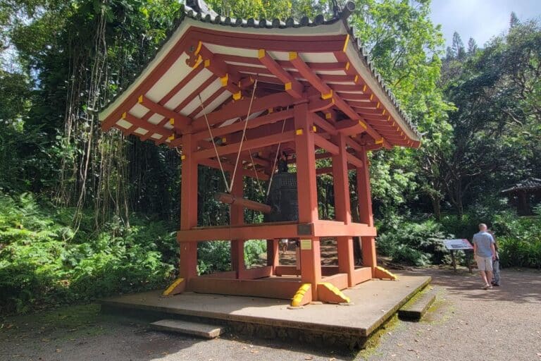 Escape the Oahu Crowds with a Visit to the Byodo-In Temple