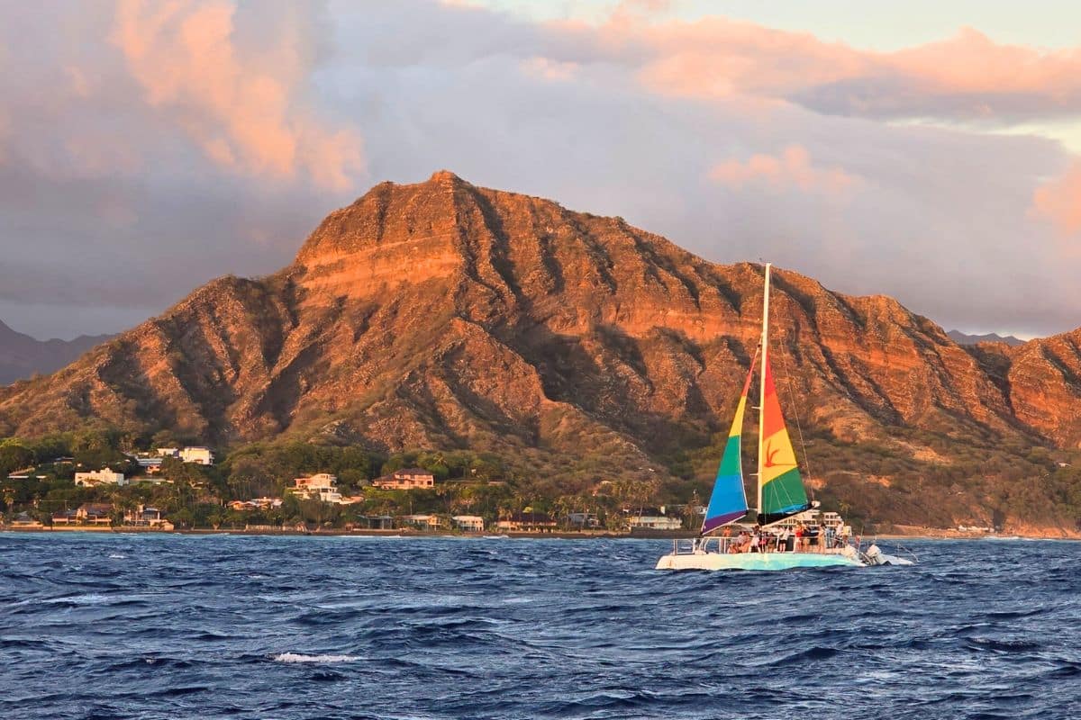 Diamond Head Crater is Oahu's Most Iconic Hike (But You Need a ...