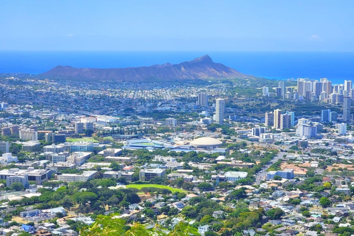 With Panoramic Views Over Honolulu, the Tantalus Lookout is an Oahu ...